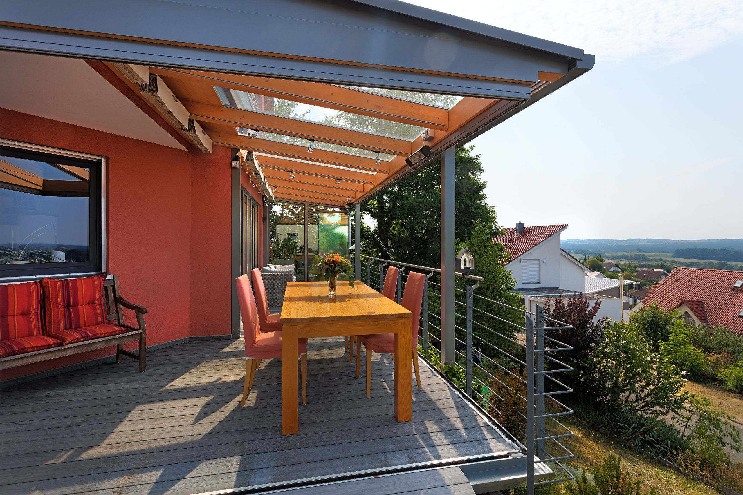 Balkonüberdachung als wetterunabhängiger Freisitz in Forchheim ...
