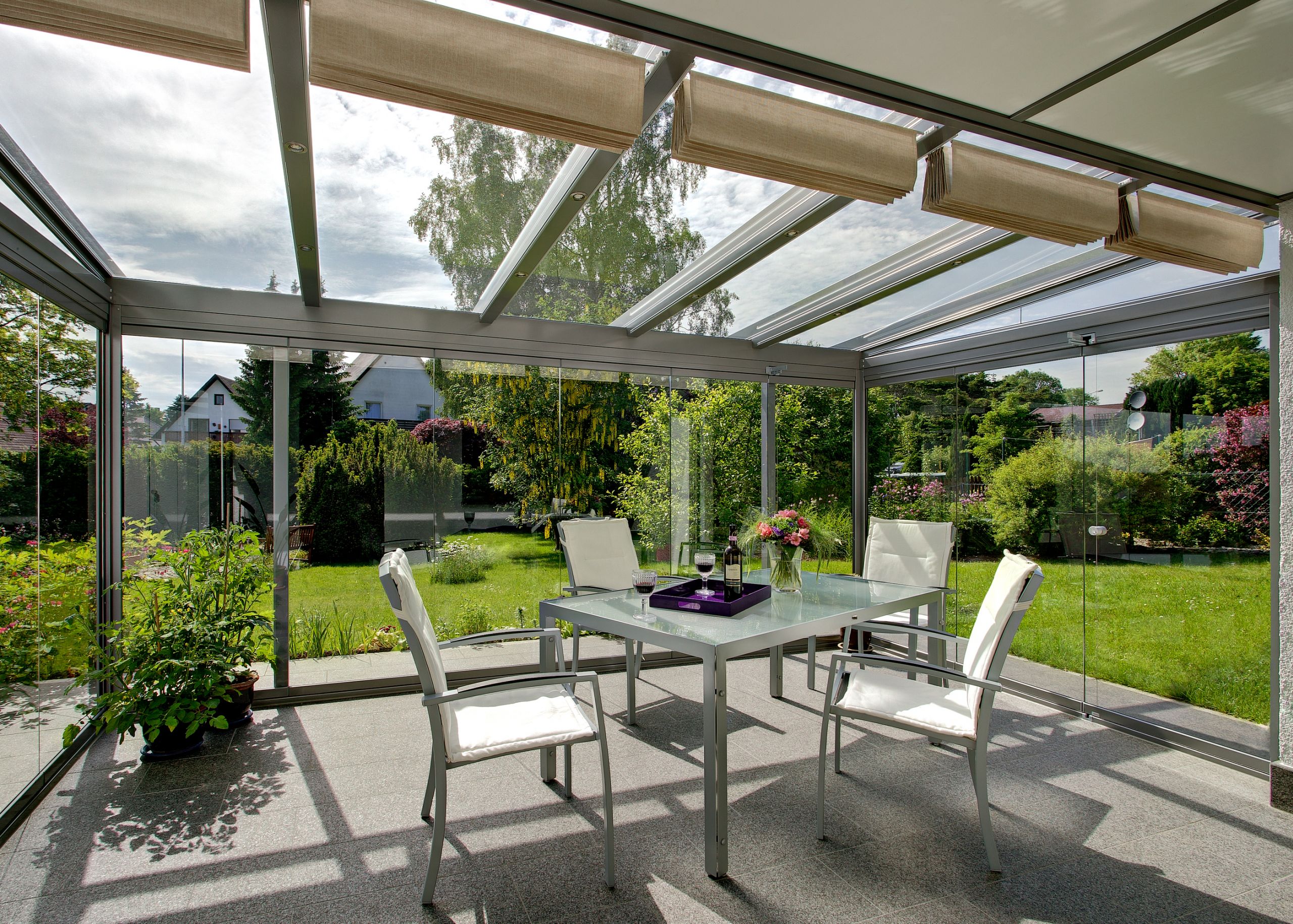 Cabrio-Veranda® mit passender Balkonverglasung bei Hof - BAUMANN ...