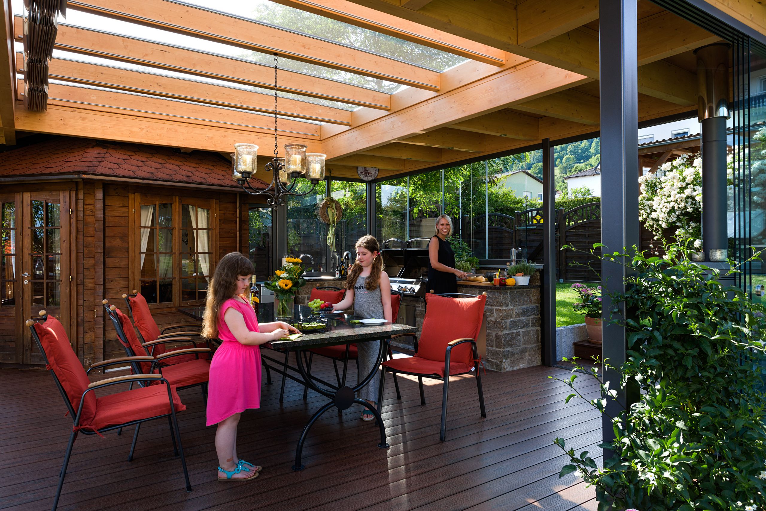 Holz - Alu Terrassenüberdachung als Outdoor-Küche im Raum Kronach ...