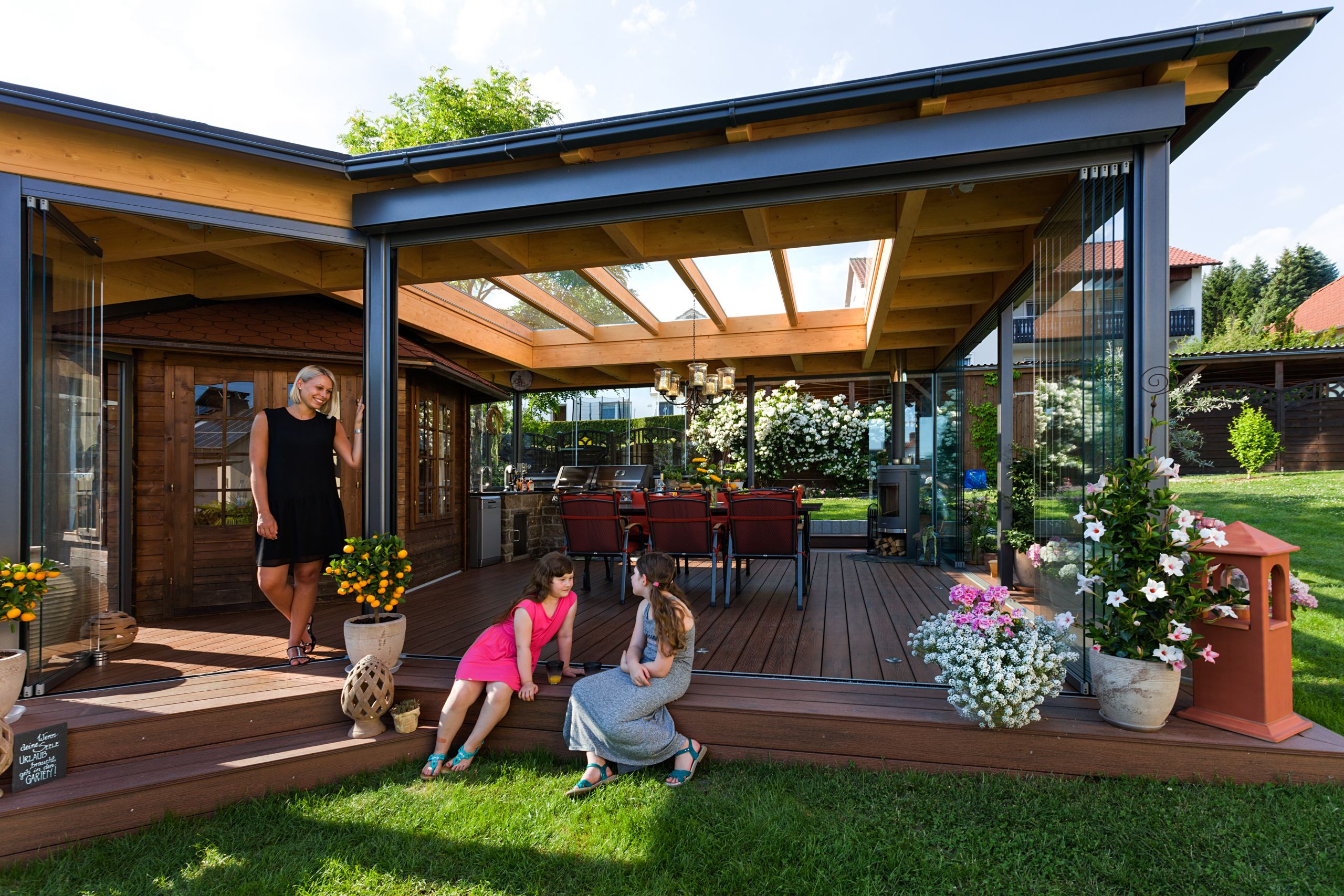 Holz - Alu Terrassenüberdachung als Outdoor-Küche im Raum Kronach ...